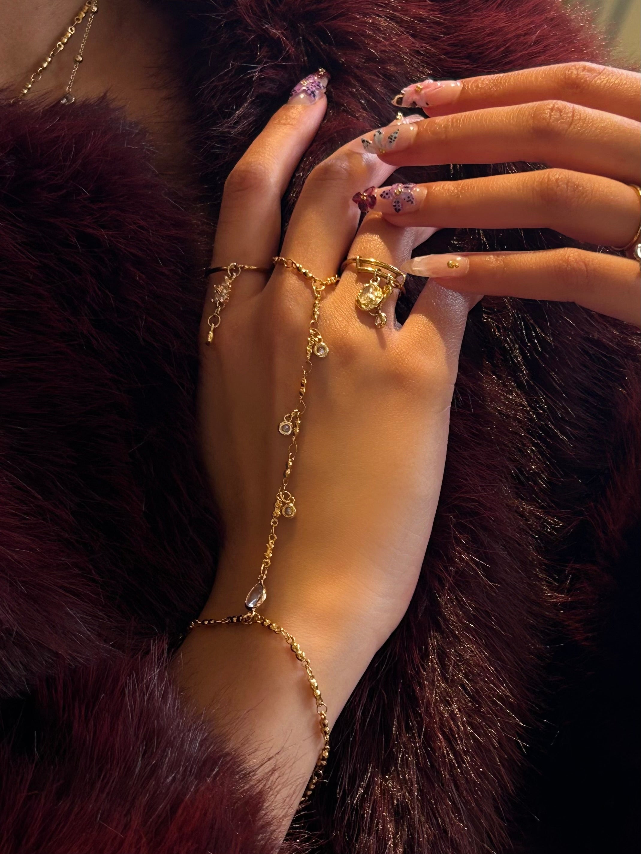 Hand Chains – Aenjewels
